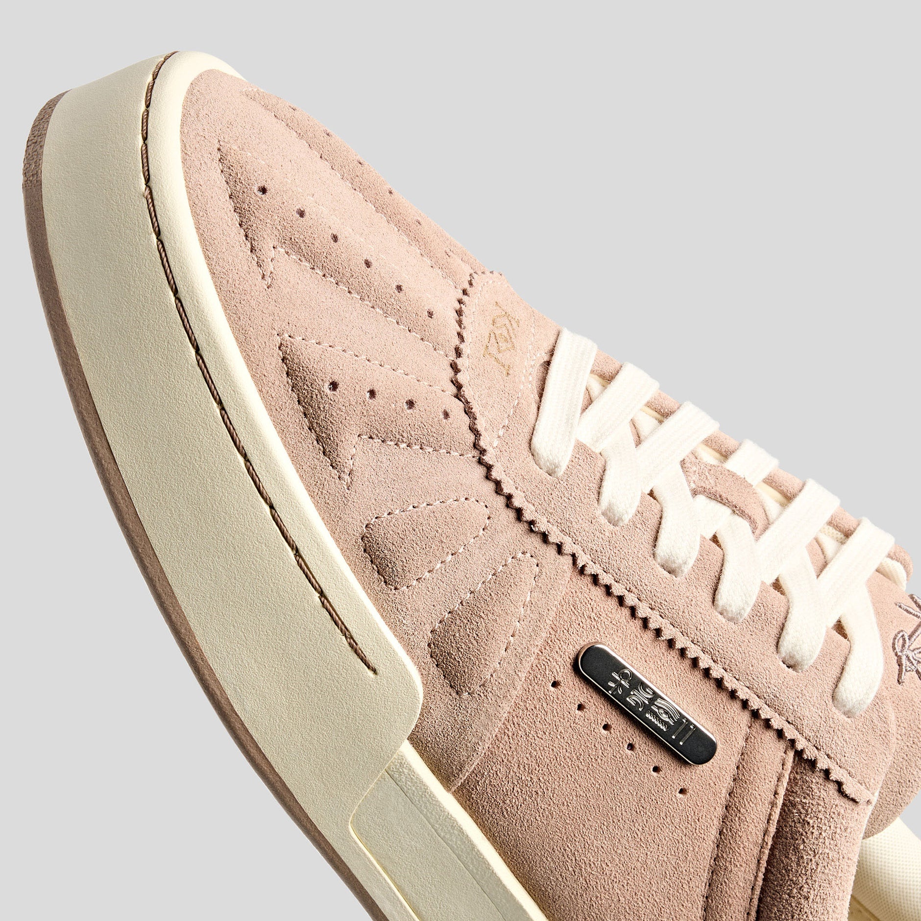 ANTA Hélà Style | KAI Tribe Skate Shoes | Kyrie Irving Shoes | ANTA US